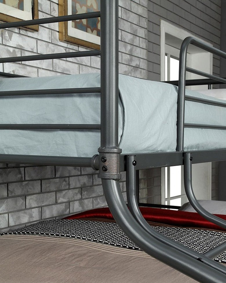 Triple Decker bunk bed Twin/Full and Queen in one – Fully Furnished